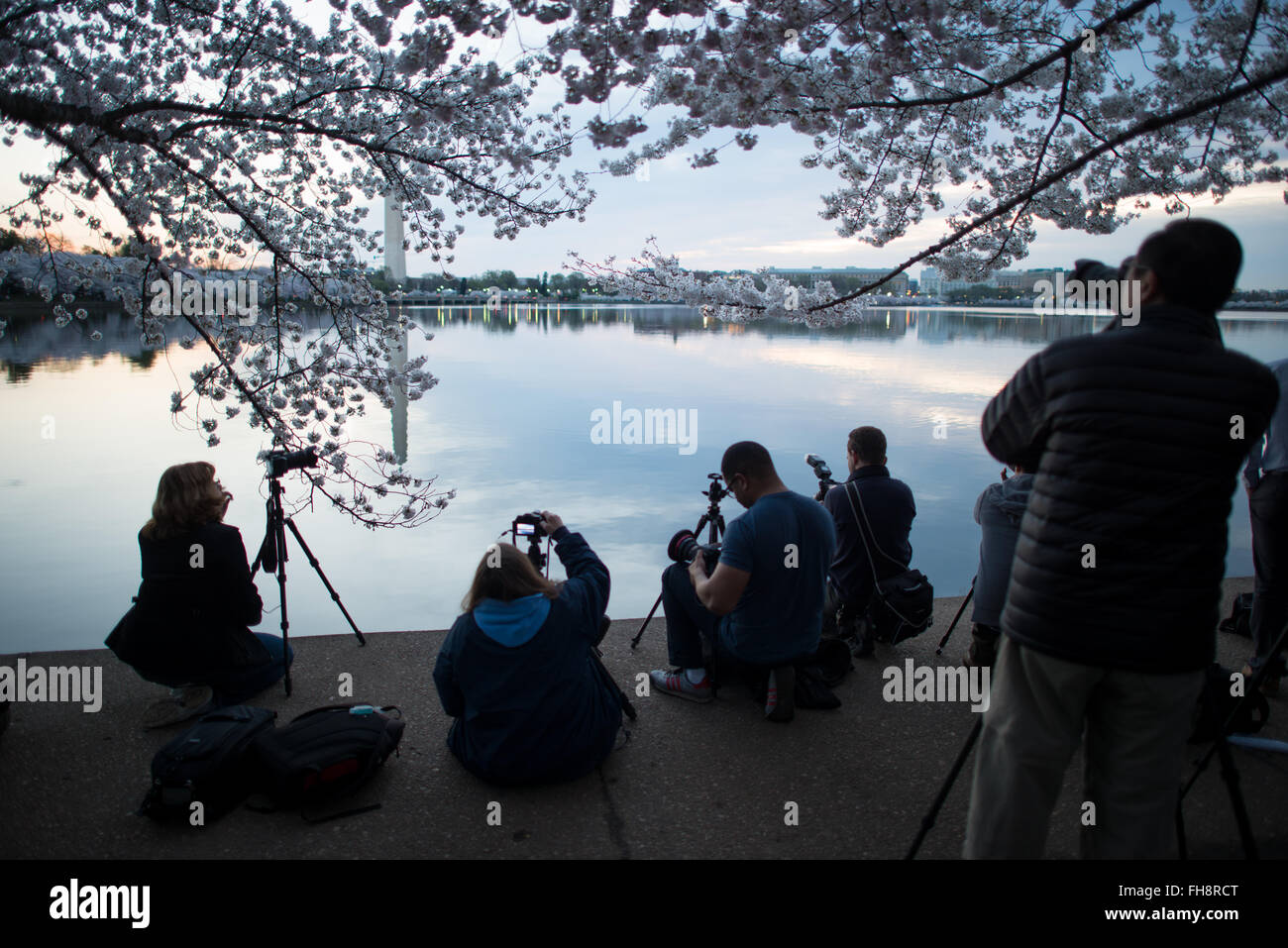 WASHINGTON DC, USA - Photographers line up along the waterfront of the ...