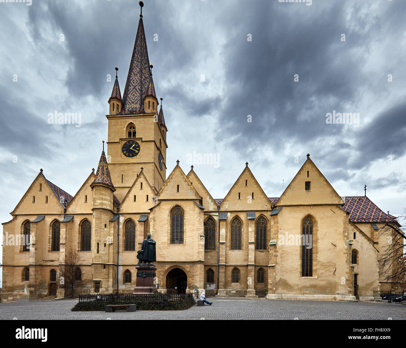 Medieval catholic cathedral hi-res stock photography and images - Alamy