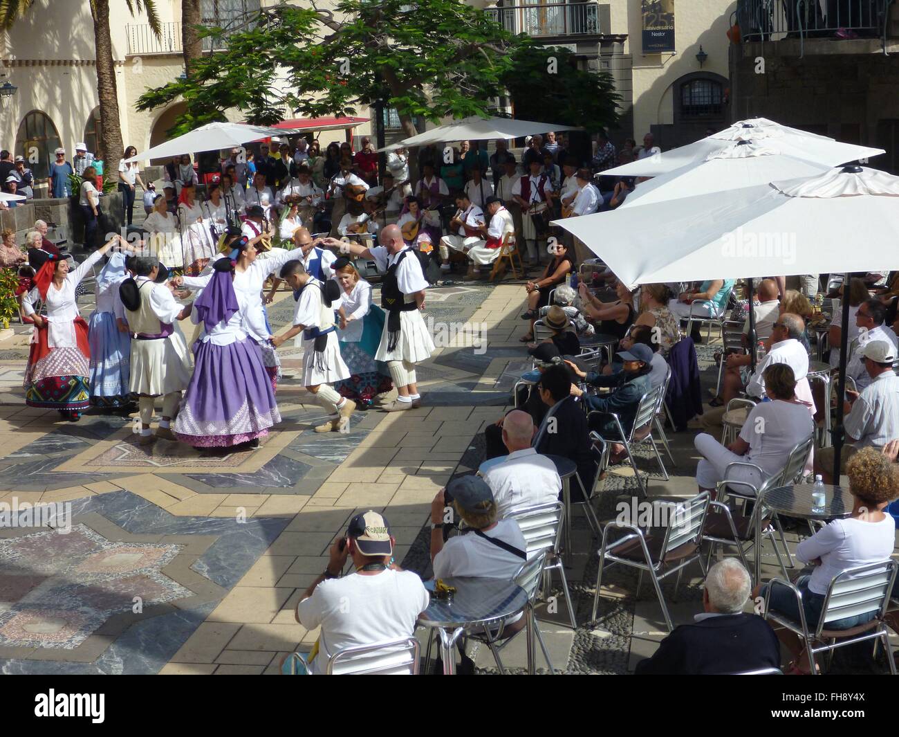 Music group and traditional folk dance of Canarian folk group in Pueblo ...