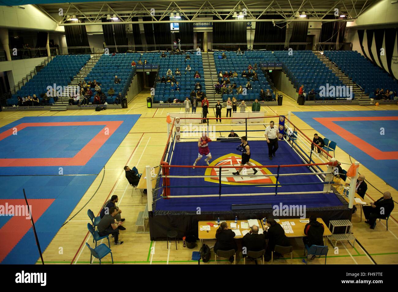 Ponds forge hi-res stock photography and images - Alamy
