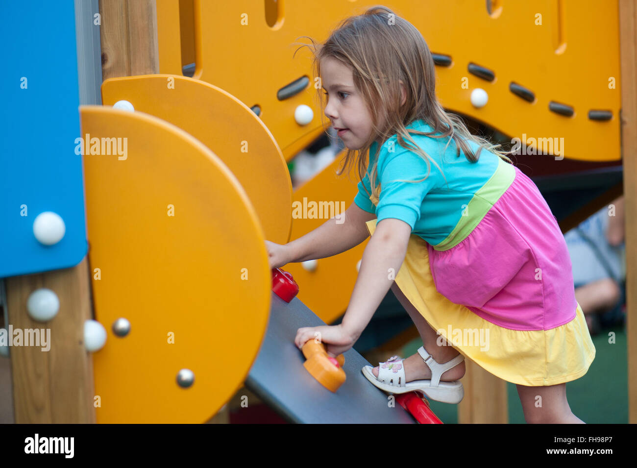 Summer season and kids hi-res stock photography and images - Alamy