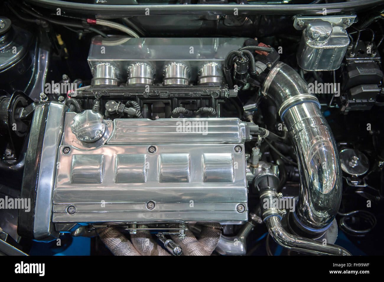 Modern car engine hi-res stock photography and images - Alamy