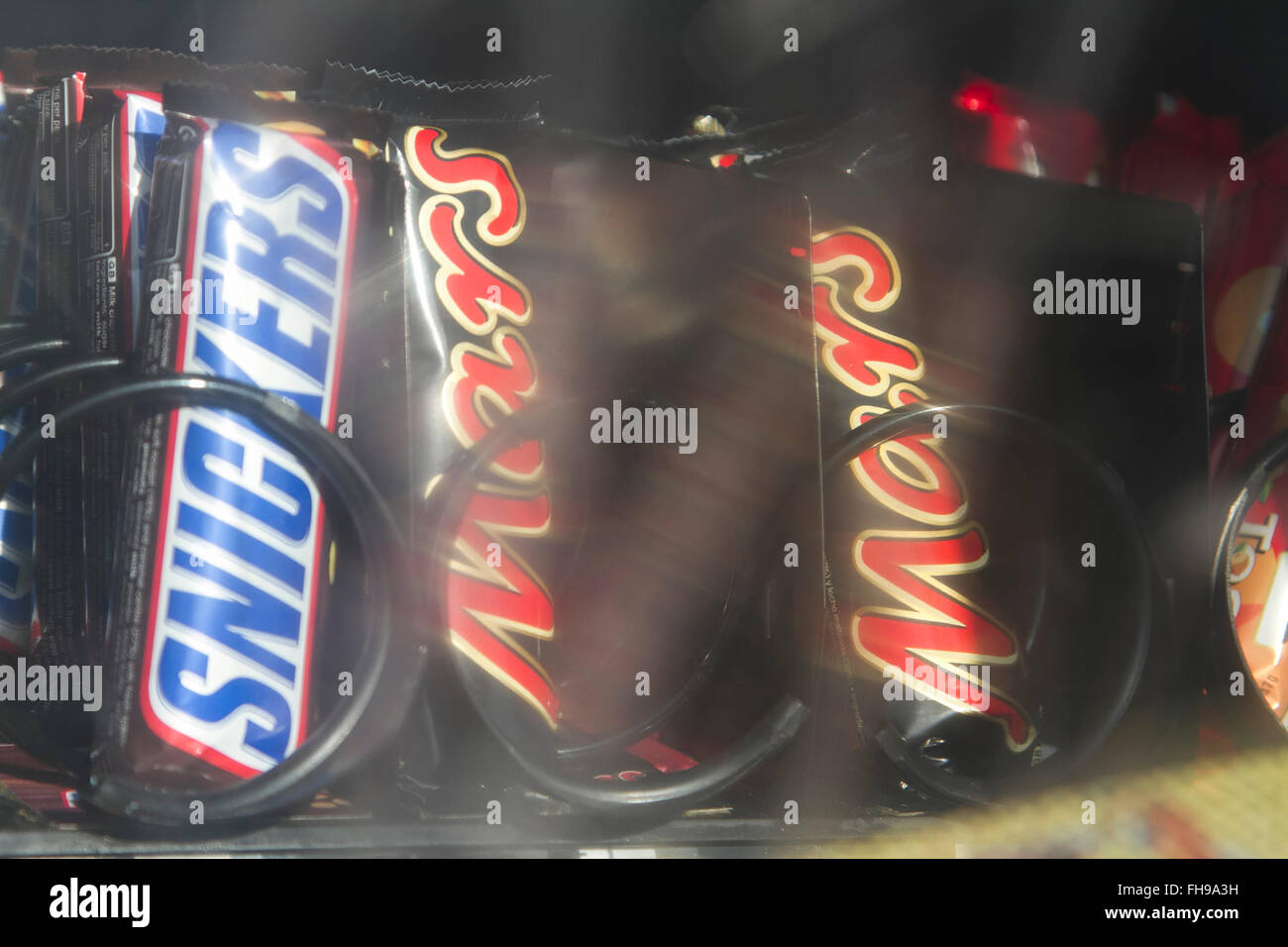 Mars recalls chocolate bars hi-res stock photography and images - Alamy