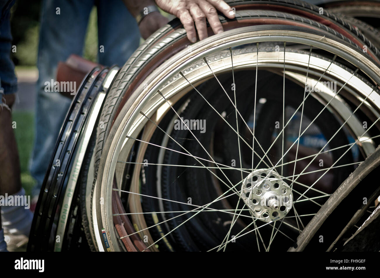 Vintage wheels hi-res stock photography and images - Alamy