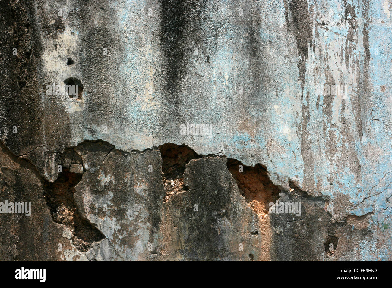 Decaying building for background texture Stock Photo - Alamy
