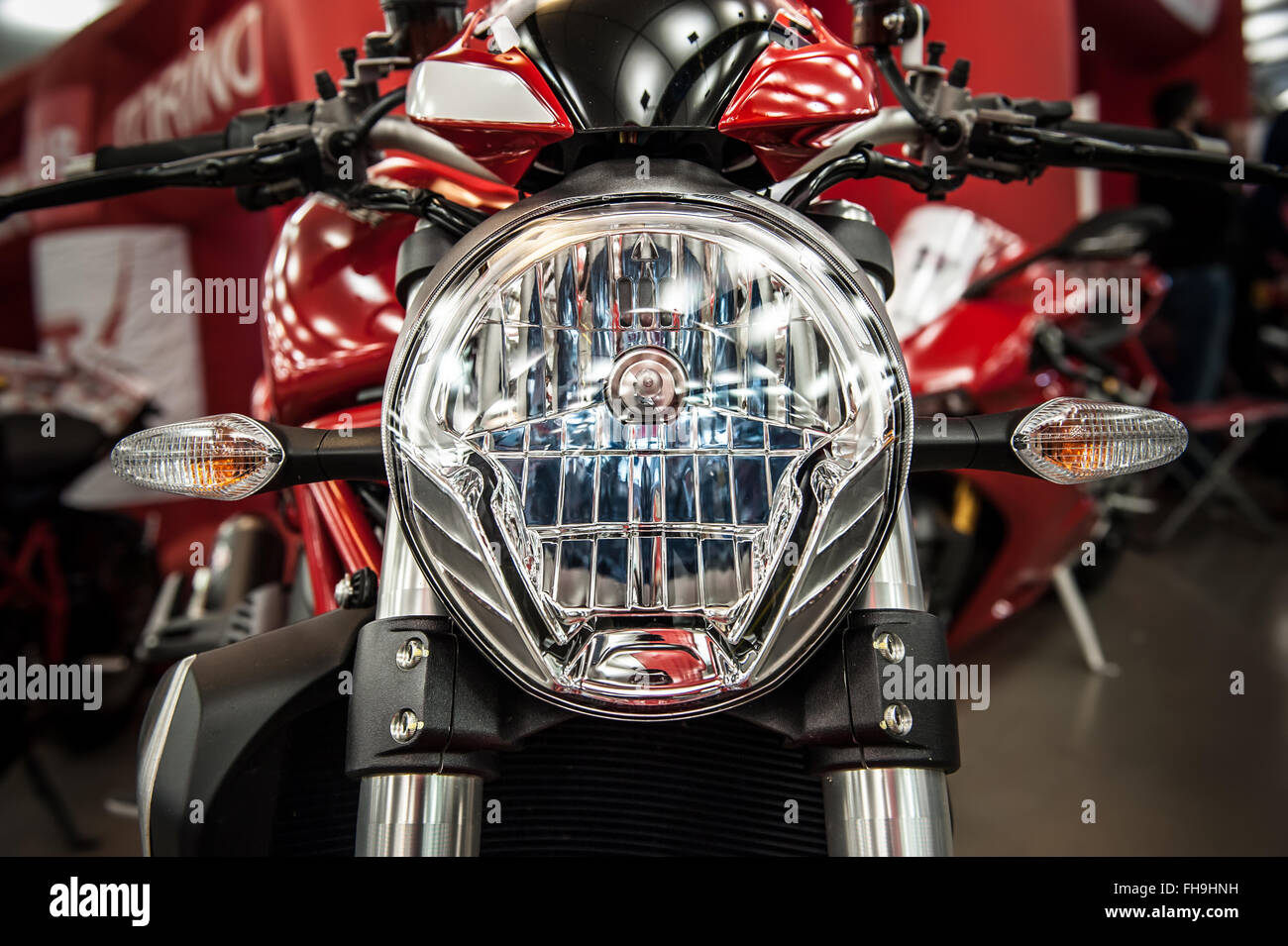Motorcycle headlight hi-res stock photography and images - Alamy