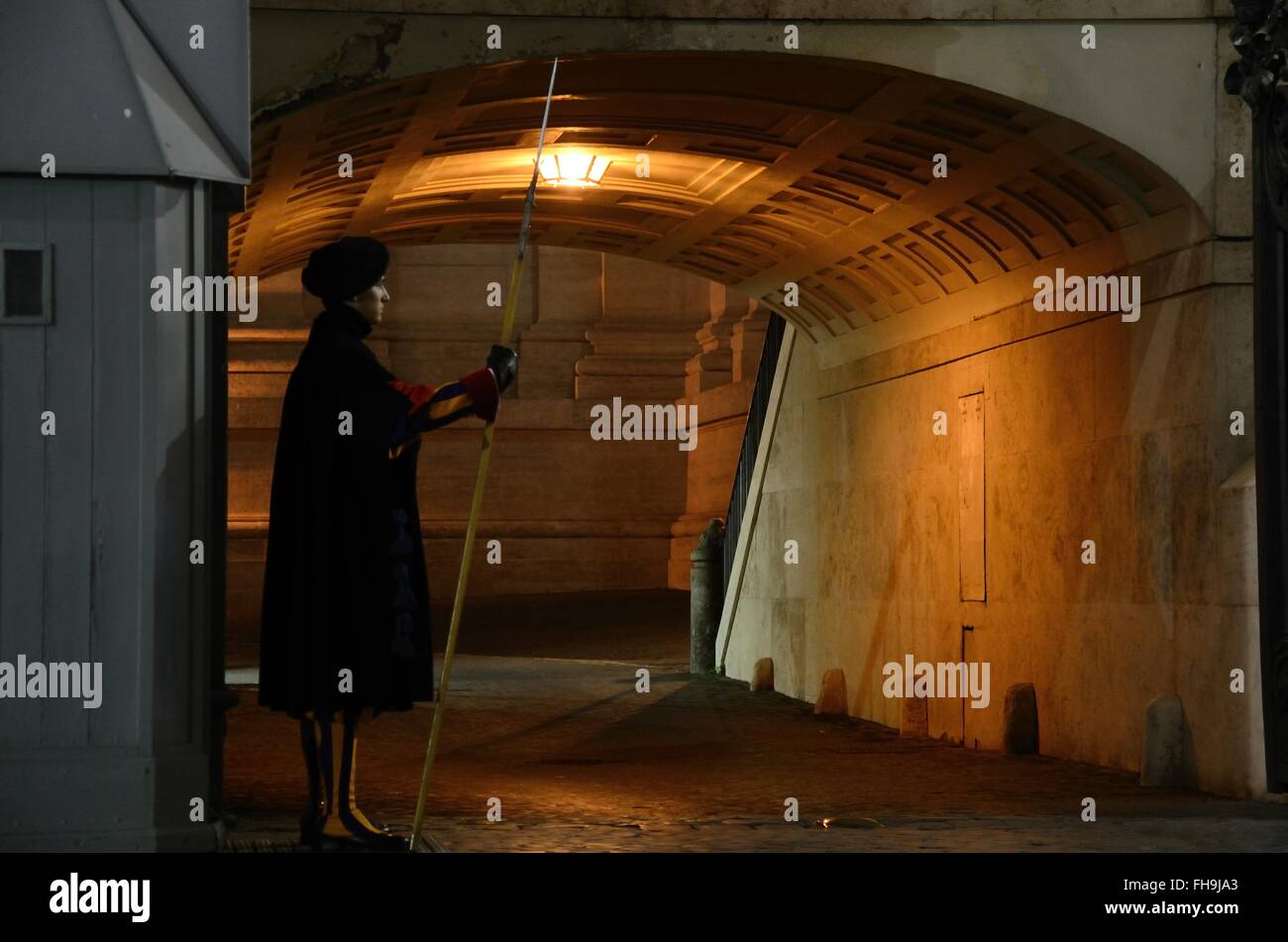 Tunnel guards hi-res stock photography and images - Alamy