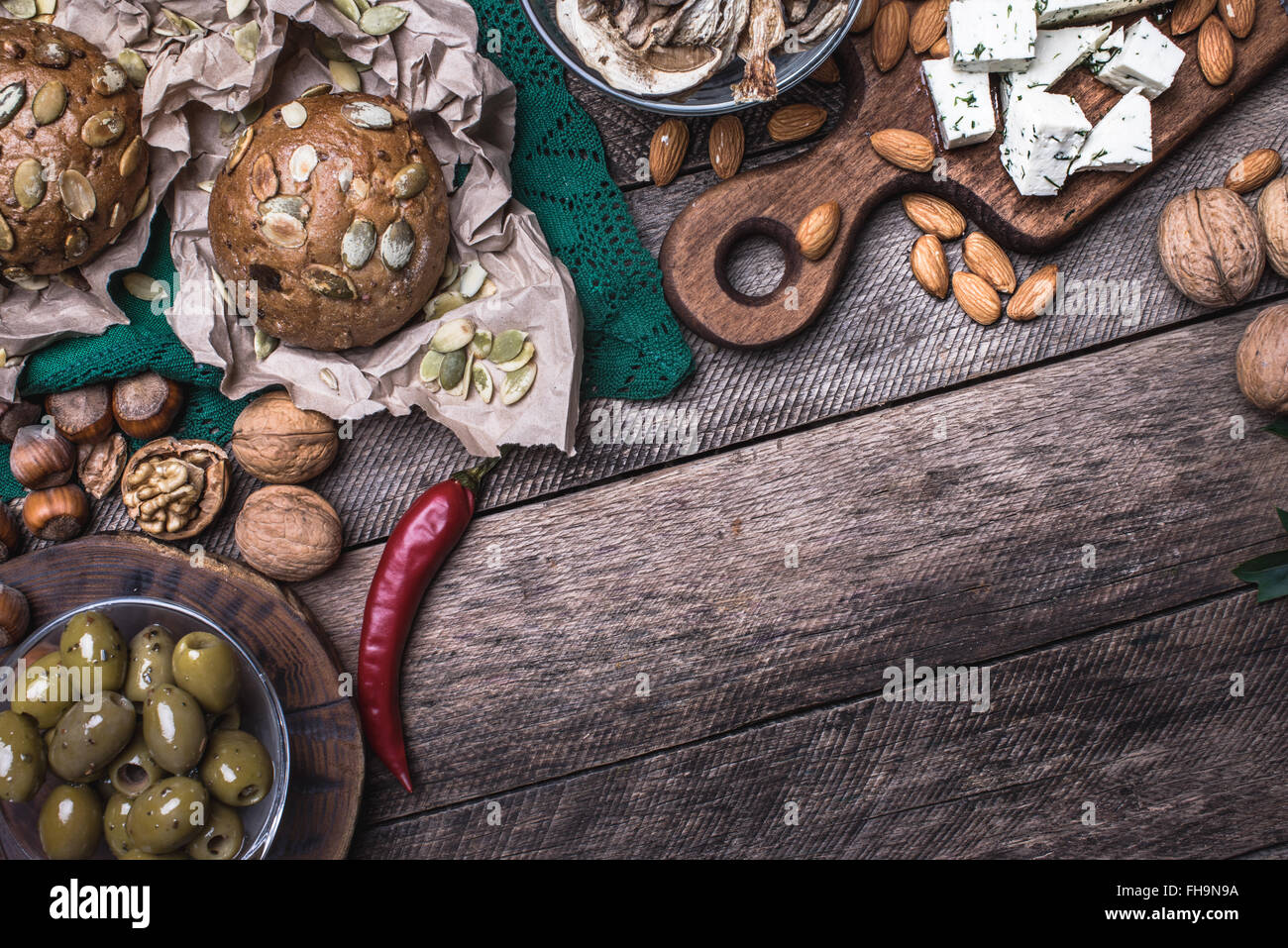 Olives nuts sheep cheese hi-res stock photography and images - Alamy