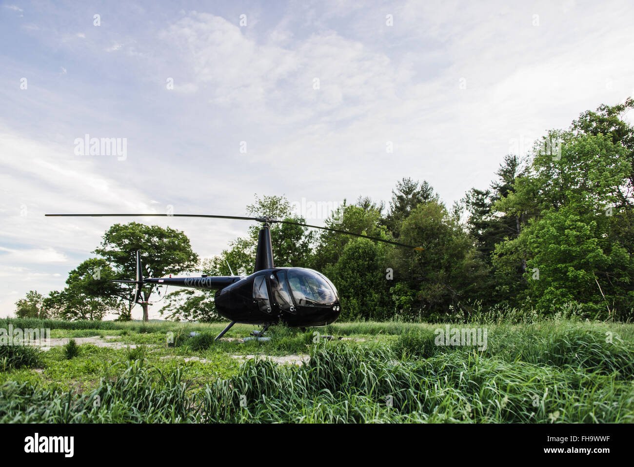 Helicopter landing field hi-res stock photography and images - Alamy