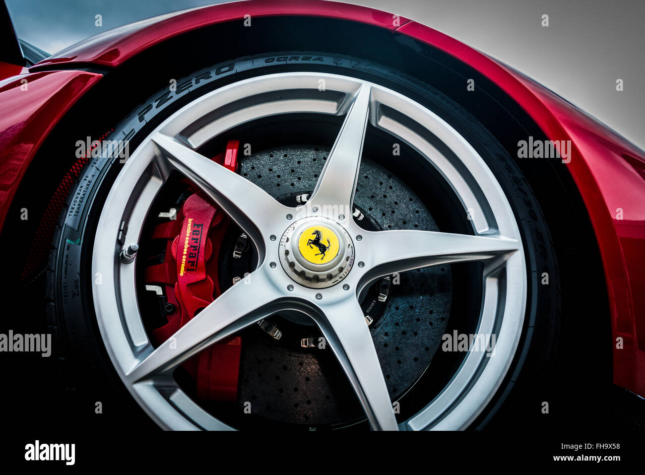 La ferrari hi-res stock photography and images - Alamy