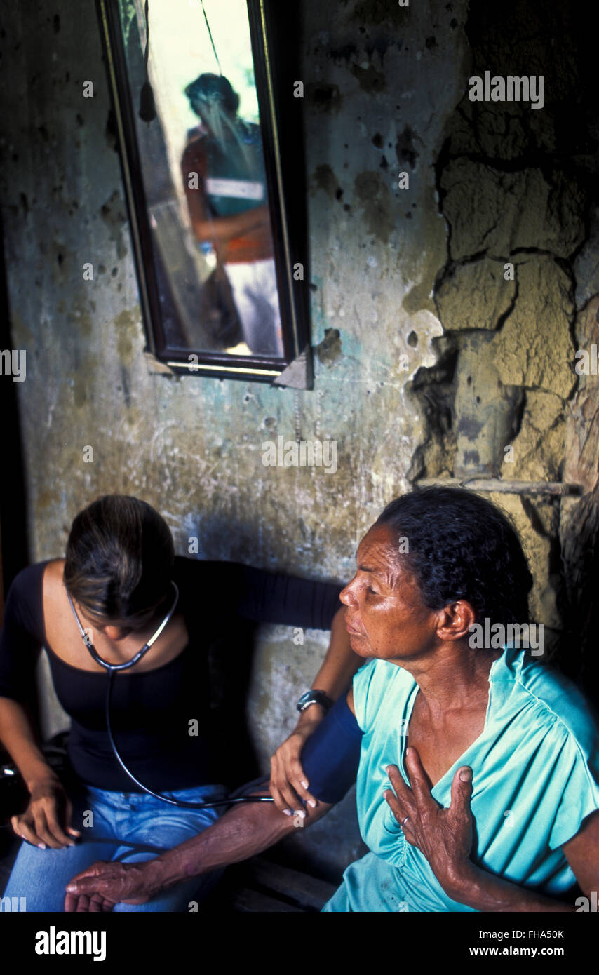 Medico rural hi-res stock photography and images - Alamy