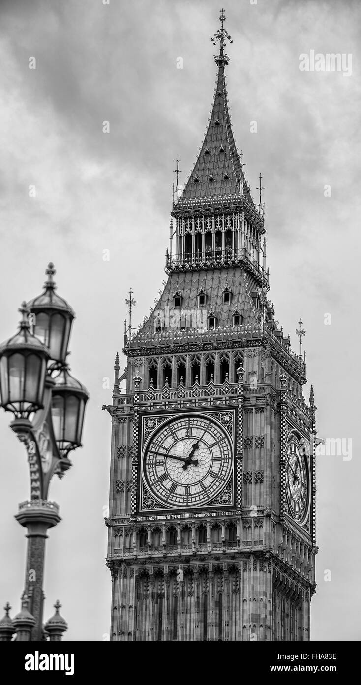 Big Ben London at 12.50am viewed from the River Thames looking up at ...