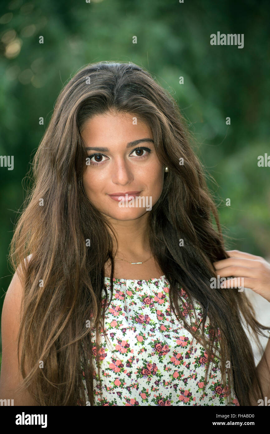 Woman natural hi-res stock photography and images - Alamy