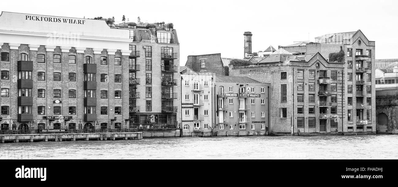 Pickfords wharf hi-res stock photography and images - Alamy