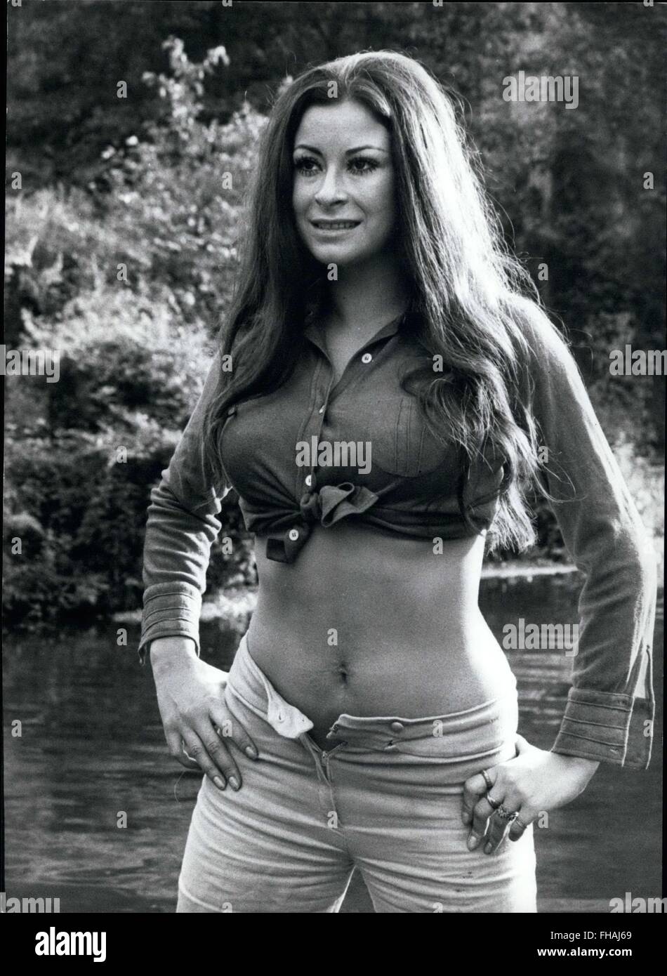 Italian starlet hi-res stock photography and images - Alamy