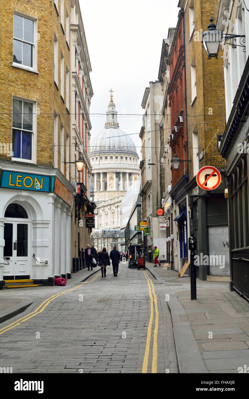 St Pauls Cathedral viewed from Watling Street in London, England Stock ...