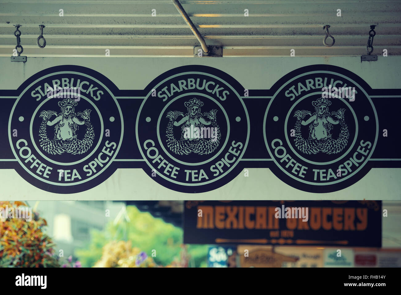 The first starbucks coffee shop hi-res stock photography and images - Alamy