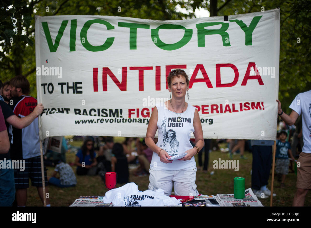 Palestinian activist hi-res stock photography and images - Alamy