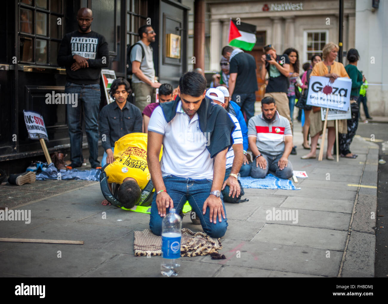 Muslim british flag hi-res stock photography and images - Alamy