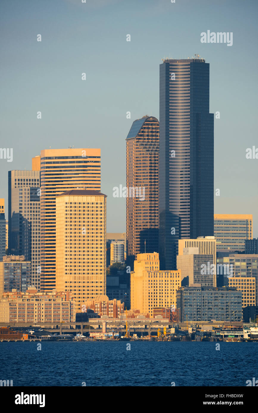 Seattle sunset downtown skyscraper at waterfront Stock Photo - Alamy