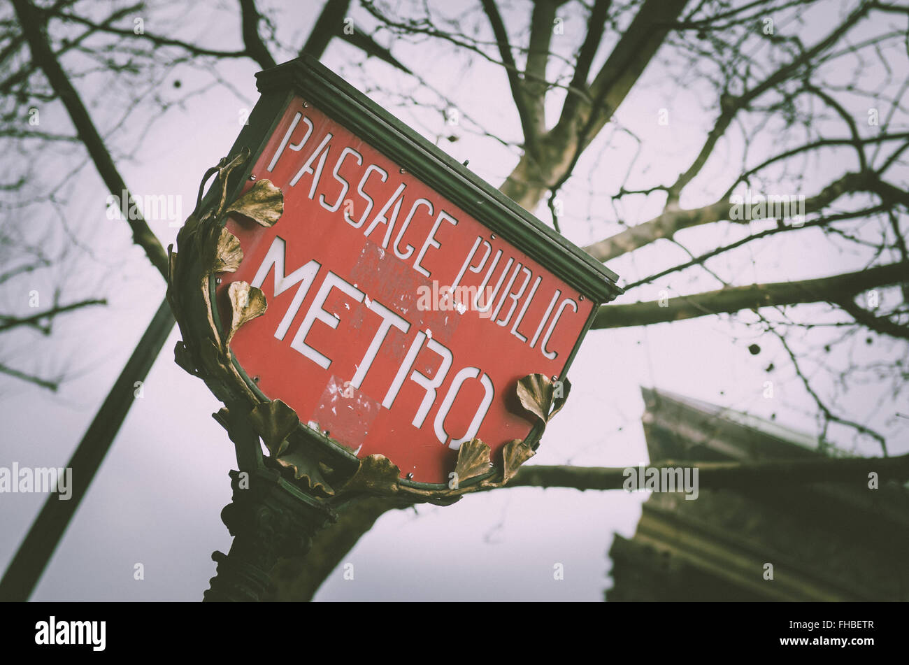 traditional Paris red metro sign Stock Photo - Alamy