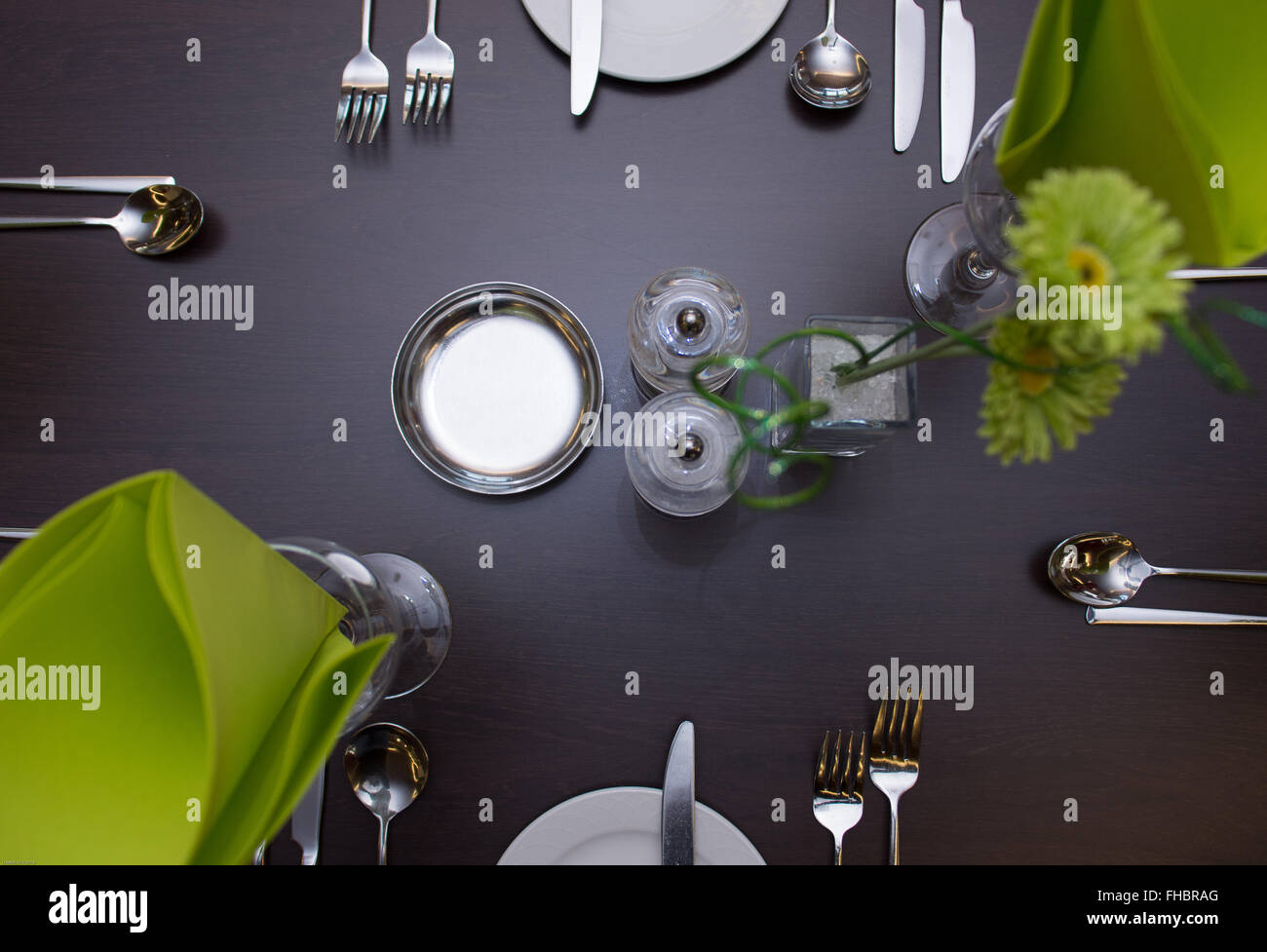 Fine dining table setting hi-res stock photography and images - Alamy