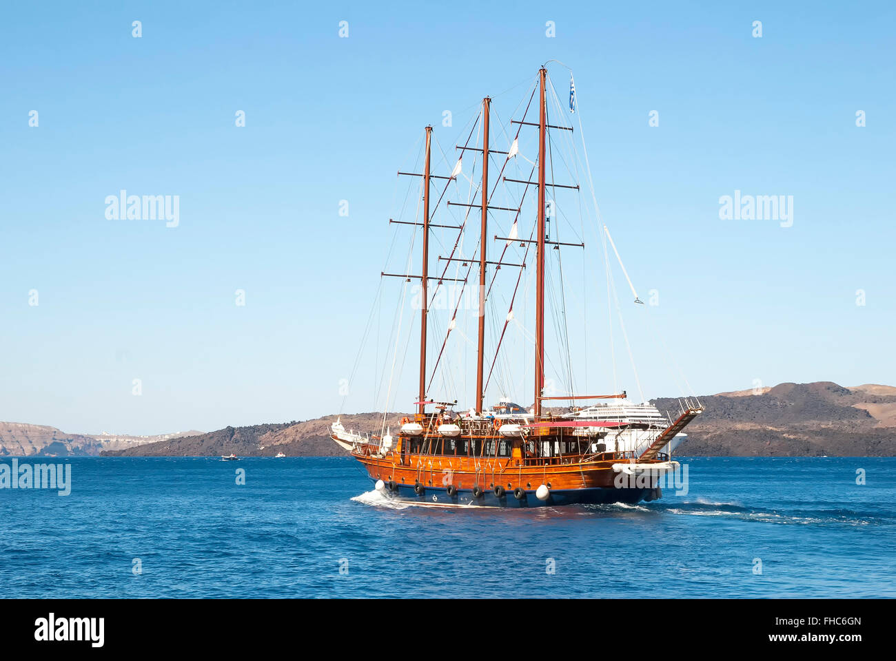 Rigging fashion hi-res stock photography and images - Alamy