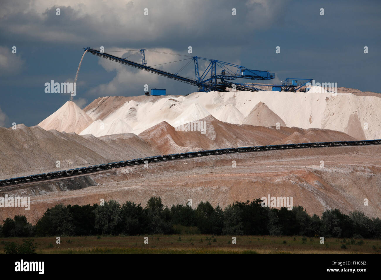 Potassic digging hi-res stock photography and images - Alamy