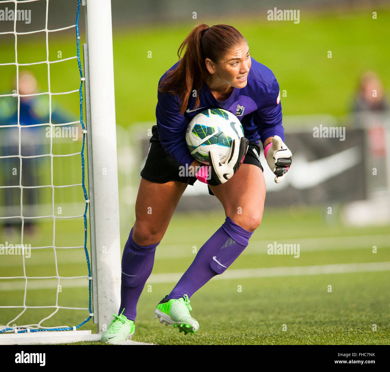 Olympian Hope Solo makes her debut in the professional National Women's ...
