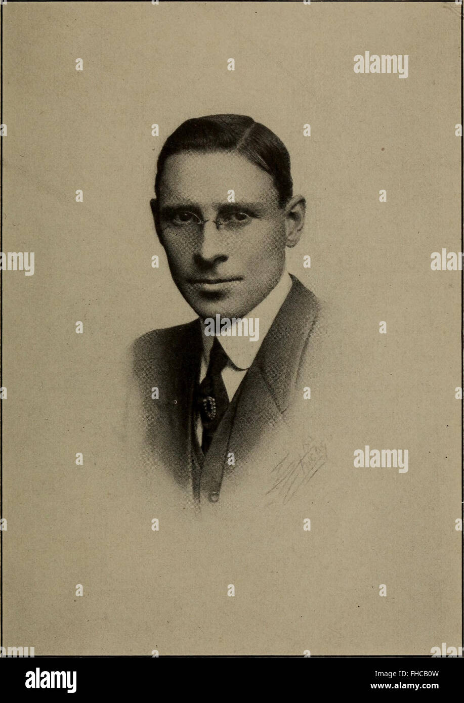 War time food distribution hi-res stock photography and images - Alamy