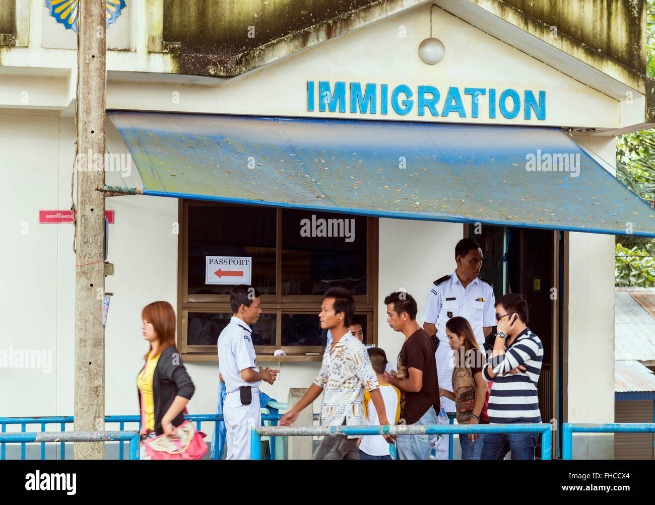 The Thailand-Burma border. Burmesian side Stock Photo - Alamy