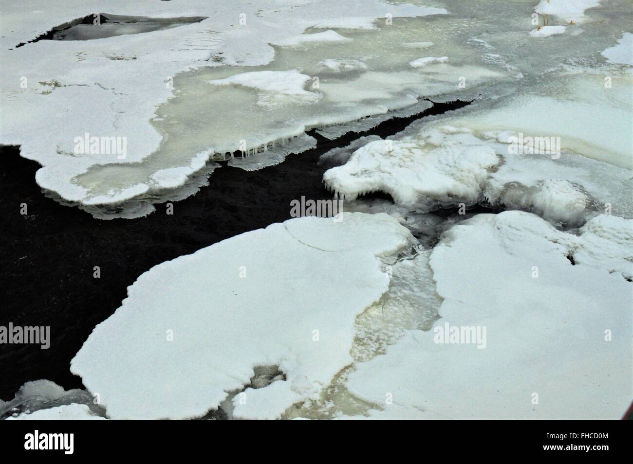 Thin layers of ice hi-res stock photography and images - Alamy