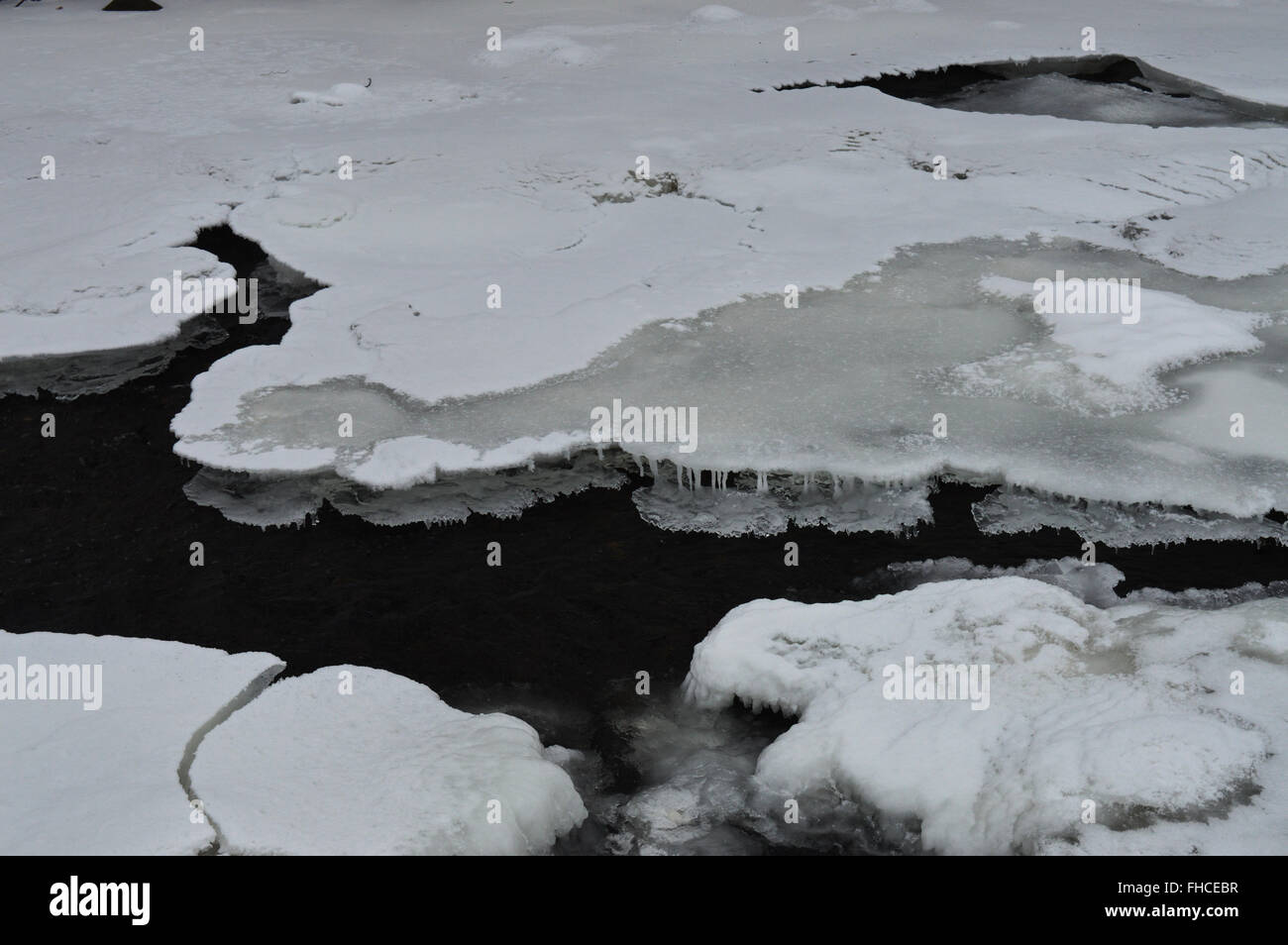 Thin layers of ice hi-res stock photography and images - Alamy