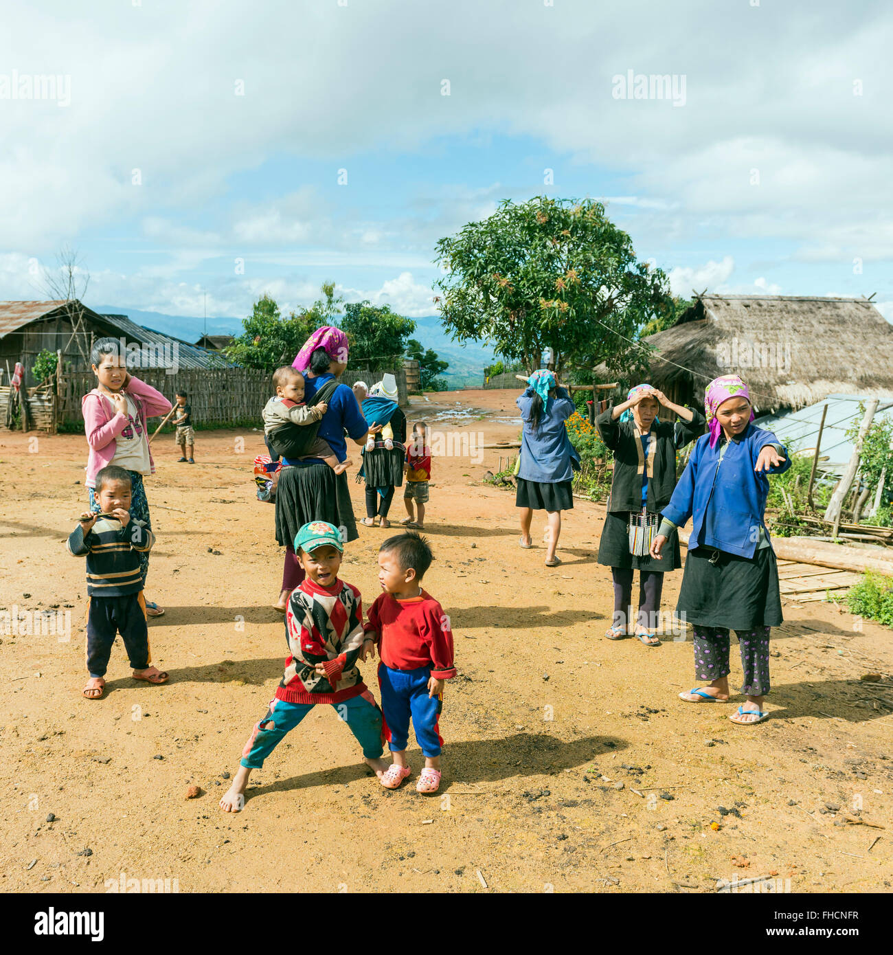 Indigenous people gathering hi-res stock photography and images - Alamy