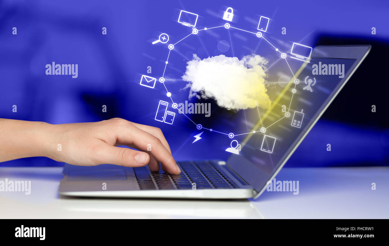 Hand working with a Cloud Computing diagram Stock Photo - Alamy