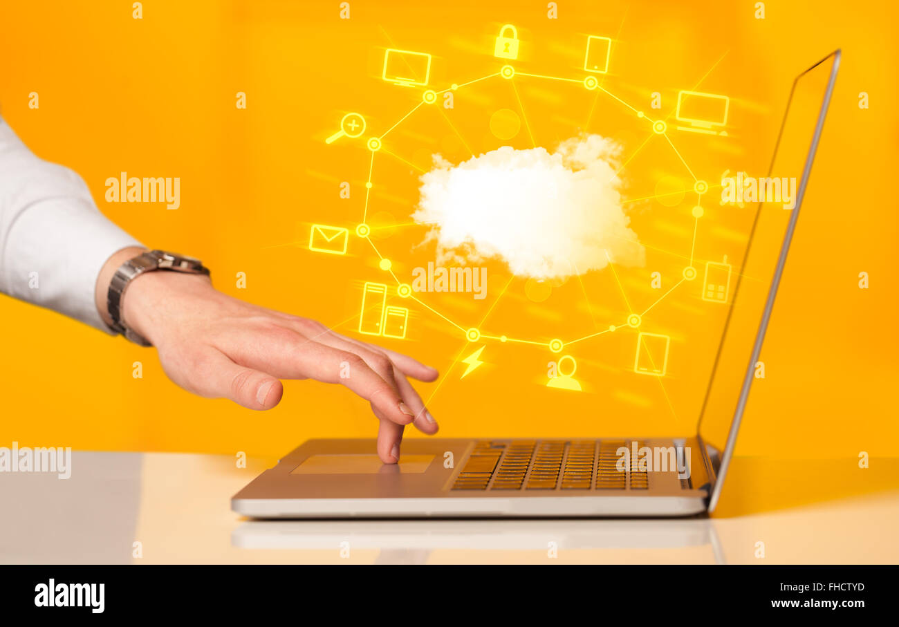 Hand working with a Cloud Computing diagram Stock Photo - Alamy