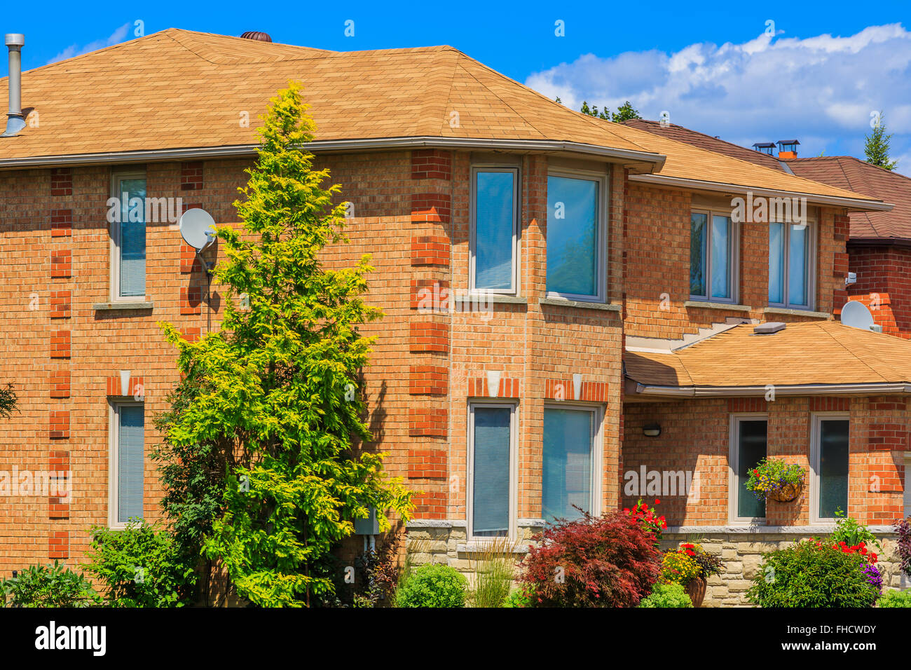 Luxury house in the suburbs of Toronto Stock Photo - Alamy