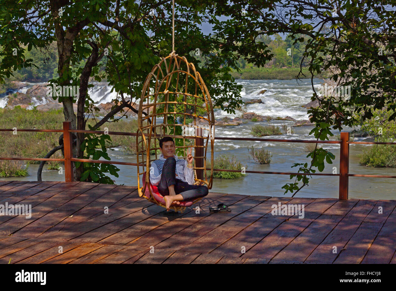 KHONE PHAPHENG WATERFALL in the 4 Thousand Islands Area (Si Phan Don ...