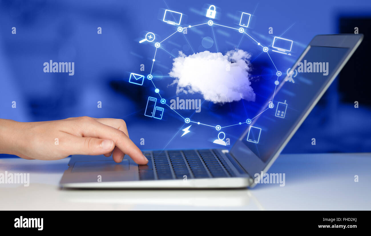 Hand working with a Cloud Computing diagram Stock Photo - Alamy
