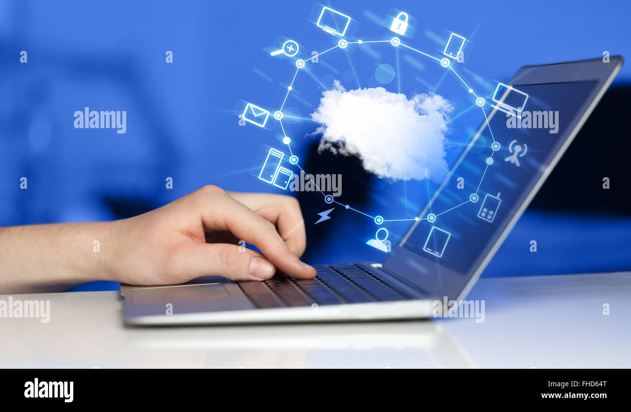 Hand working with a Cloud Computing diagram Stock Photo - Alamy