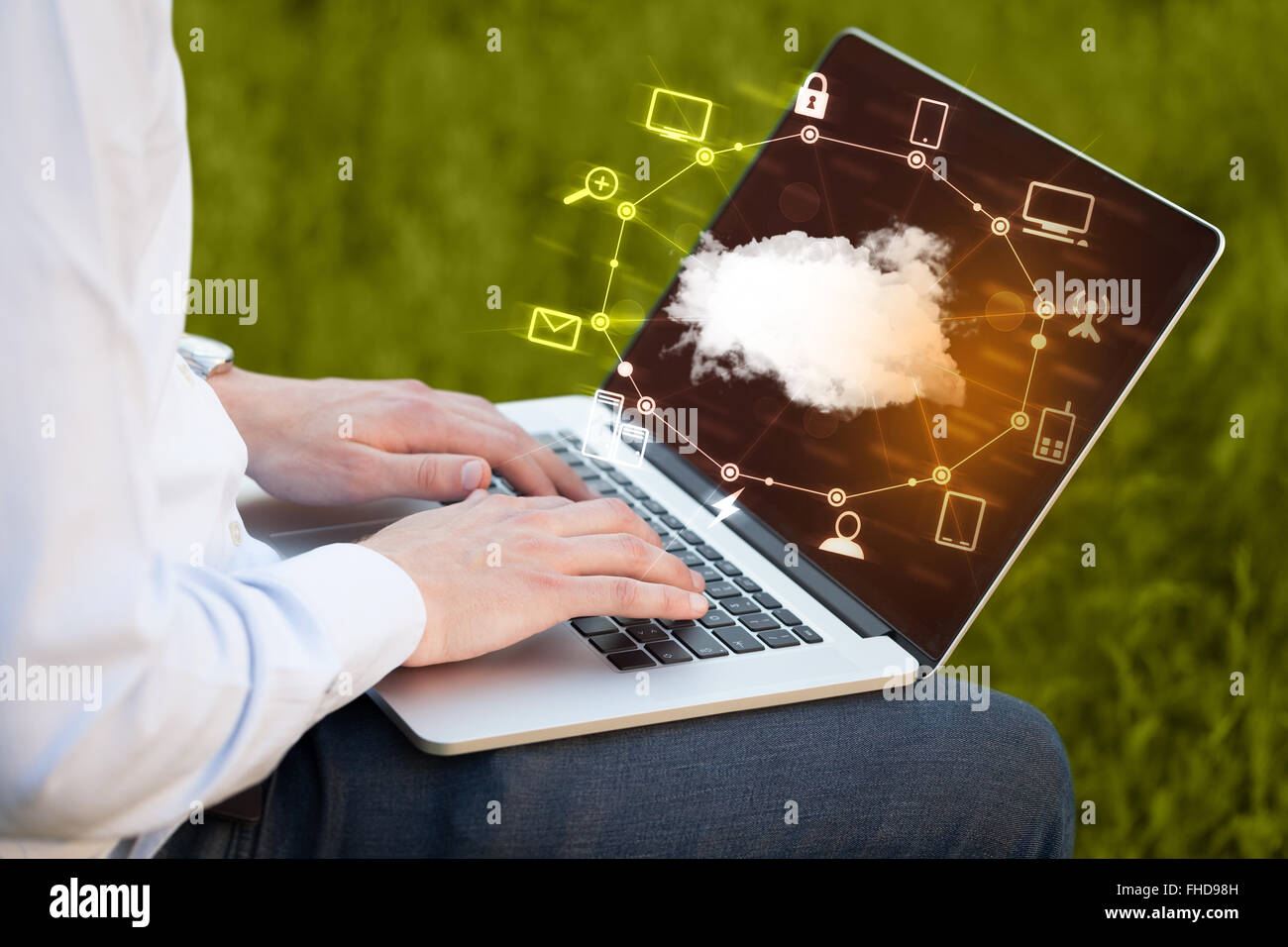 Hand working with a Cloud Computing diagram Stock Photo - Alamy