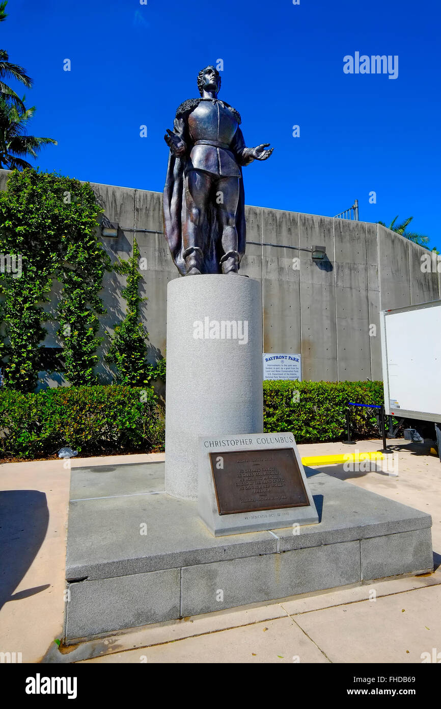 Downtown miami bayfront park holiday hi-res stock photography and ...