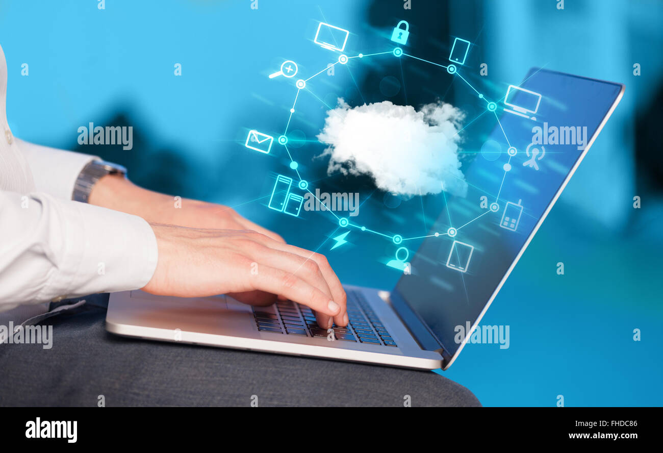Hand working with a Cloud Computing diagram Stock Photo - Alamy