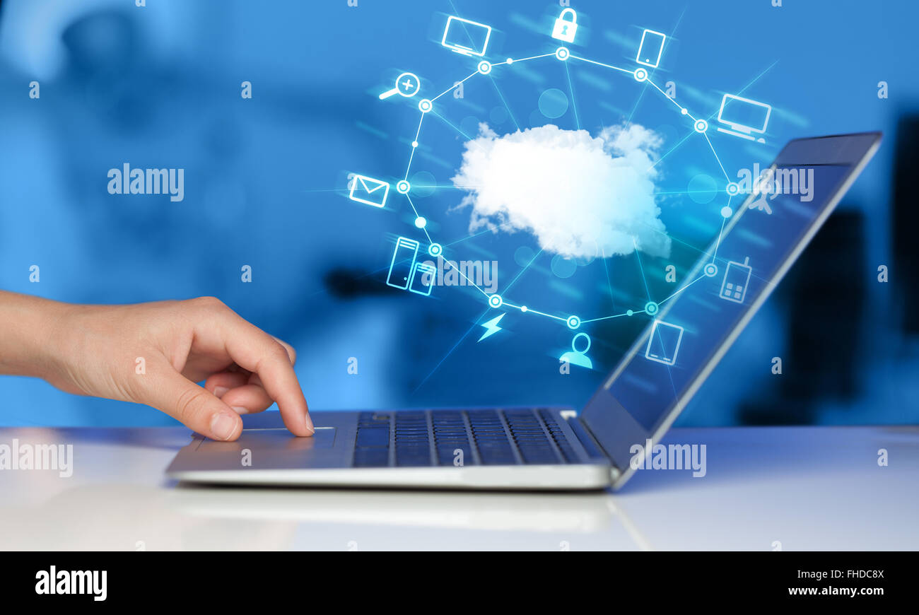 Hand working with a Cloud Computing diagram Stock Photo - Alamy
