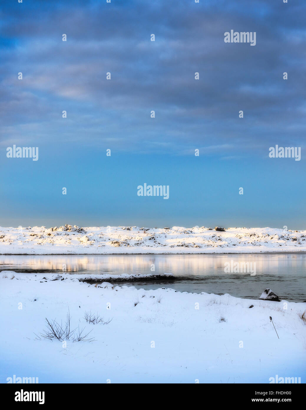 Cold ocean view hi-res stock photography and images - Alamy