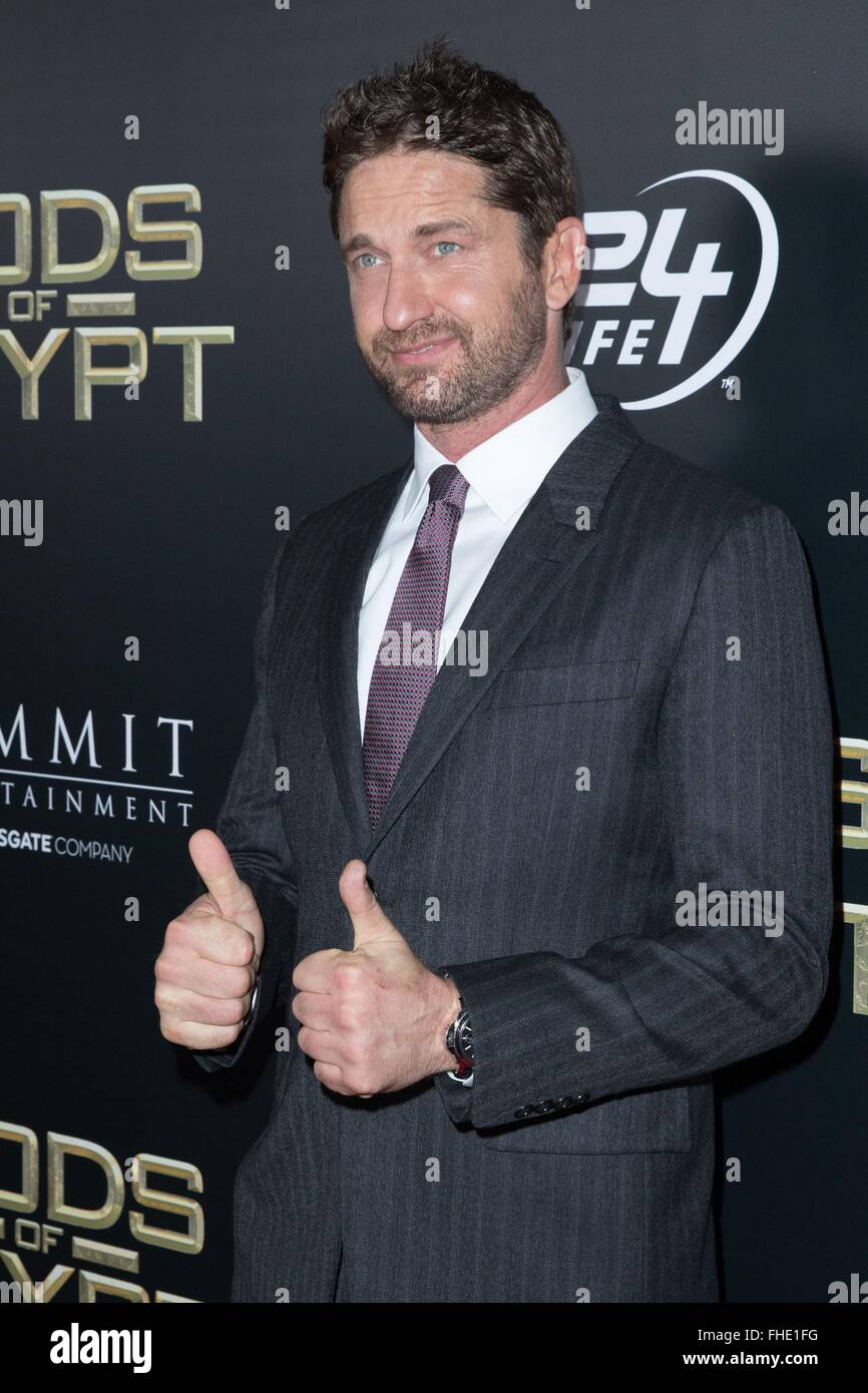 Gerald butler gods of egypt hi-res stock photography and images - Alamy