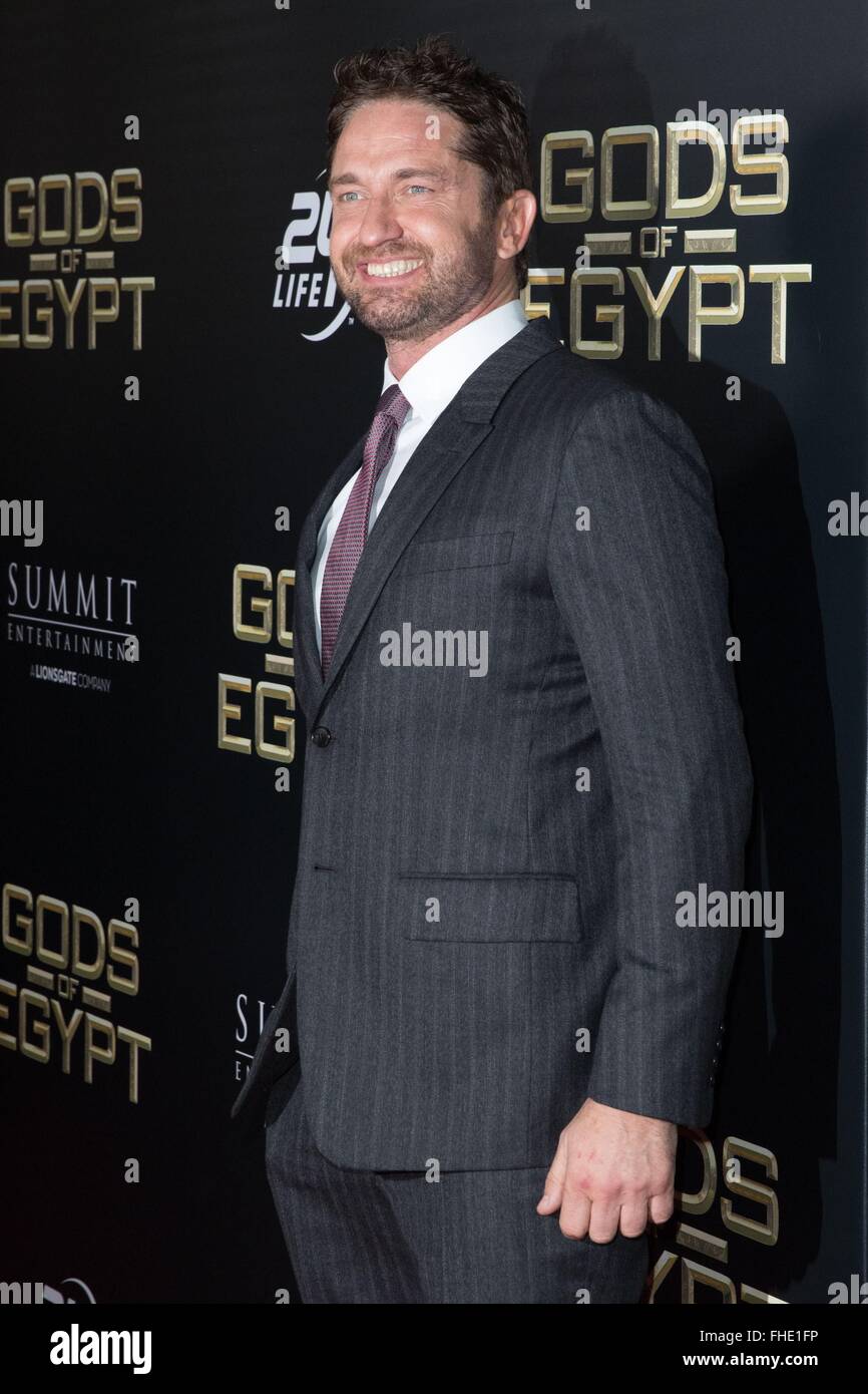 Gerald butler gods of egypt hi-res stock photography and images - Alamy