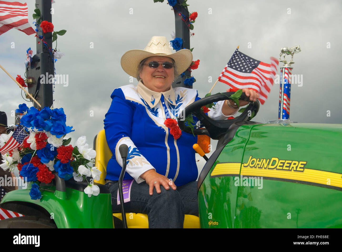 Tractor parade hi-res stock photography and images - Alamy