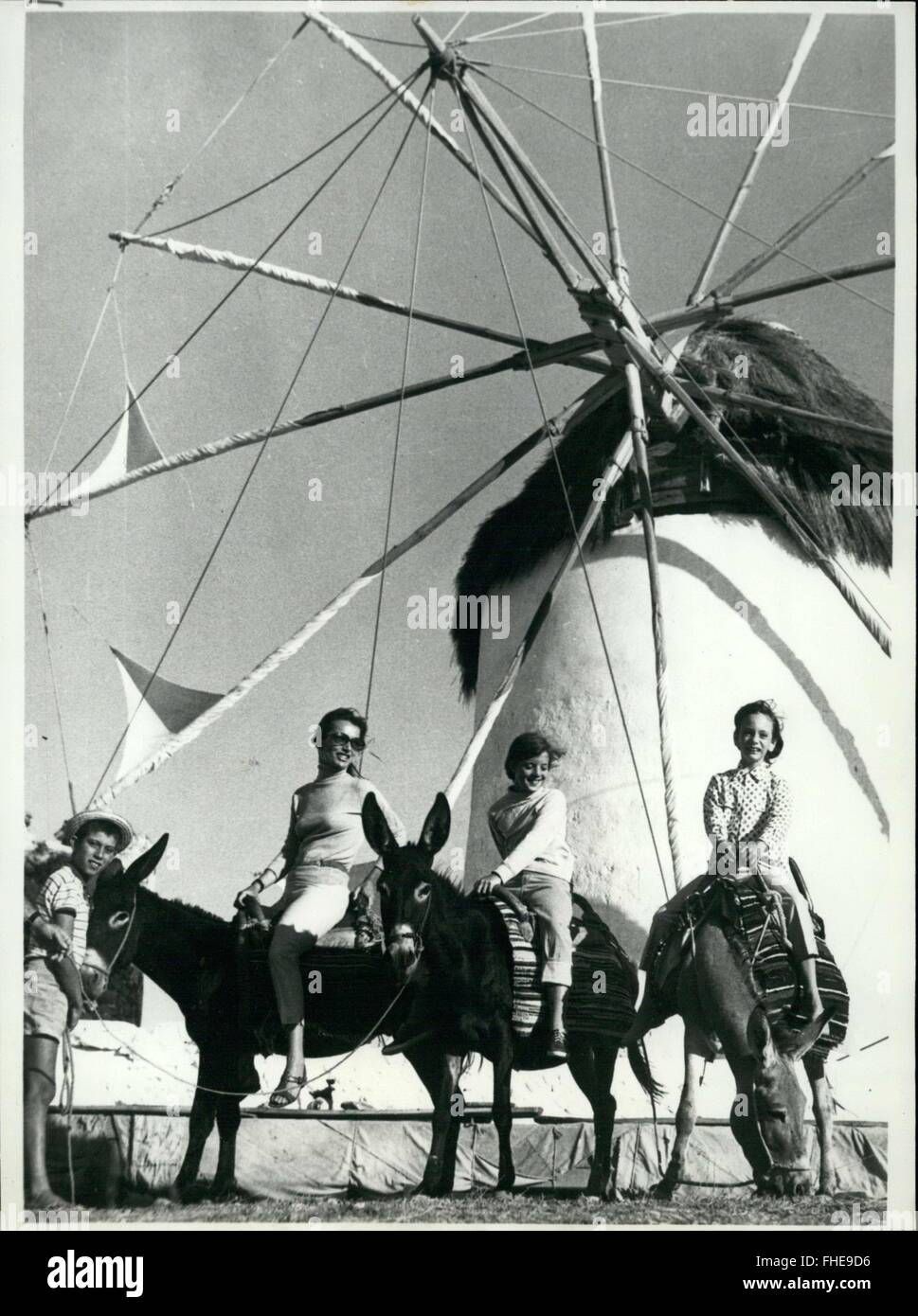 Lee radziwill hi-res stock photography and images - Alamy