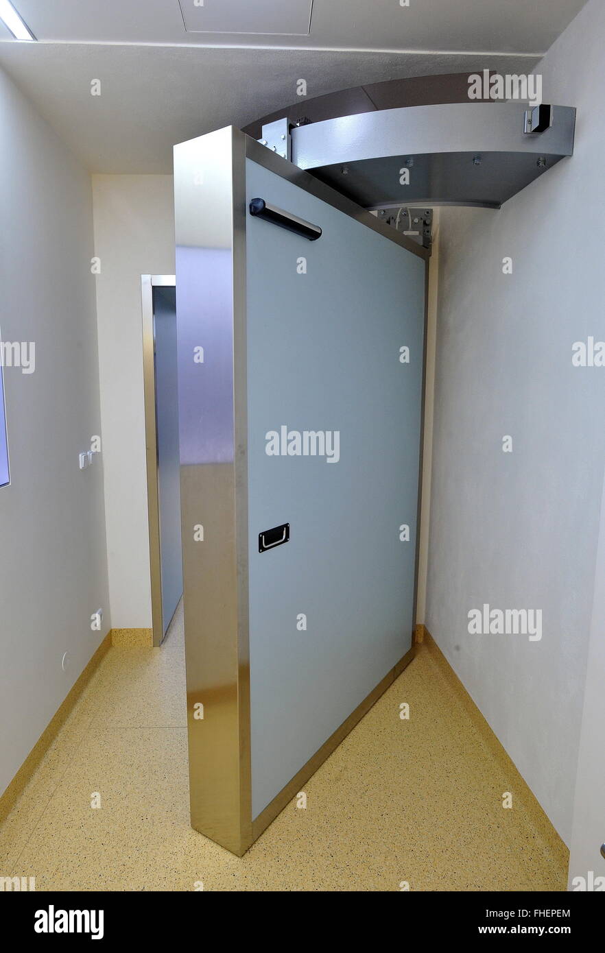 The new Photon Therapy Centre, Masaryk Memorial Cancer Institute in ...
